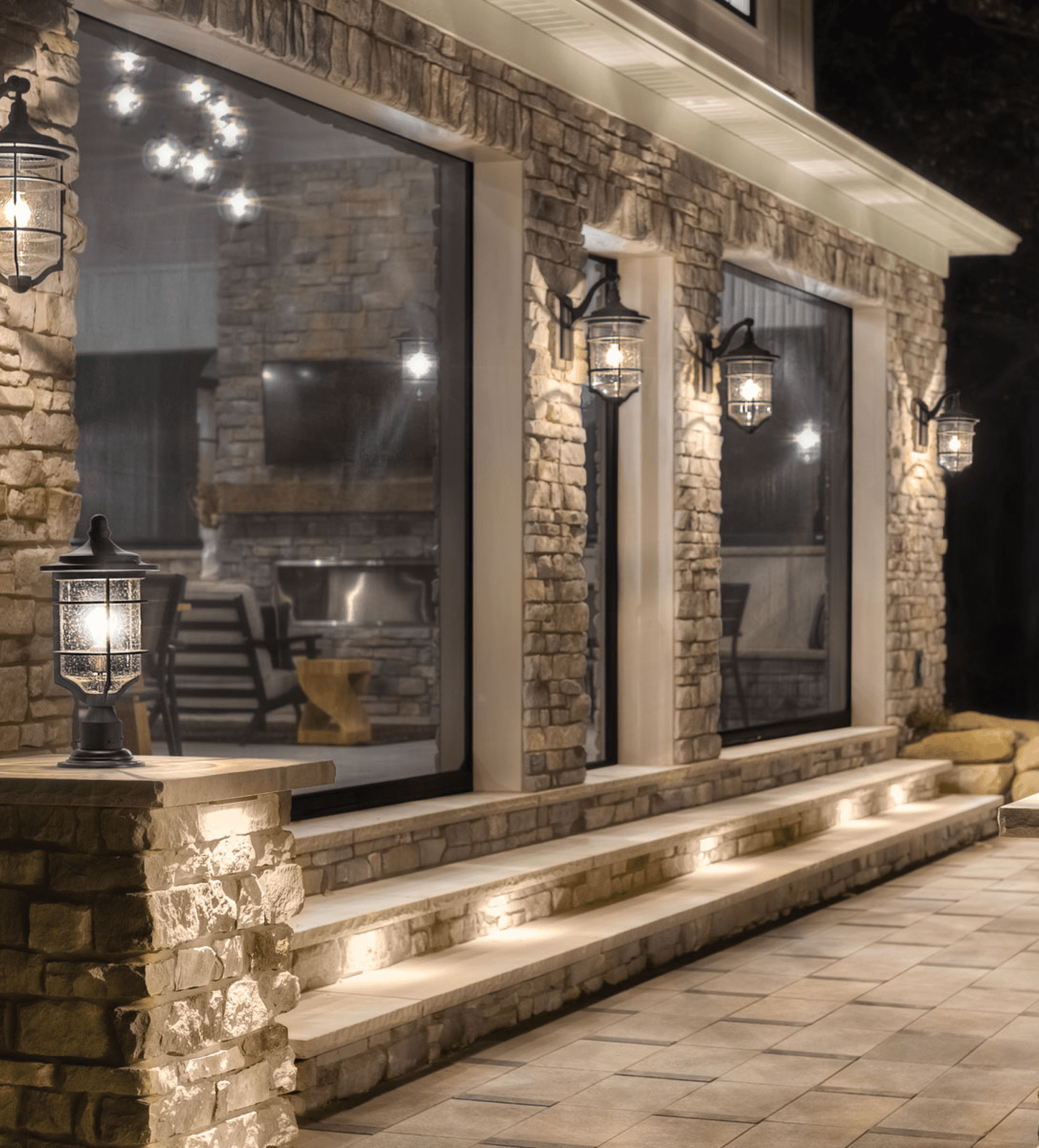 Retaining Wall Accent Lights